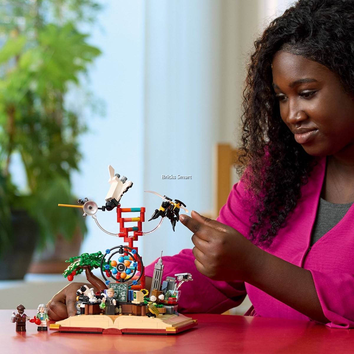 LEGO 21355 IDEAS The Evolution of STEM Building Set (879 Pieces)