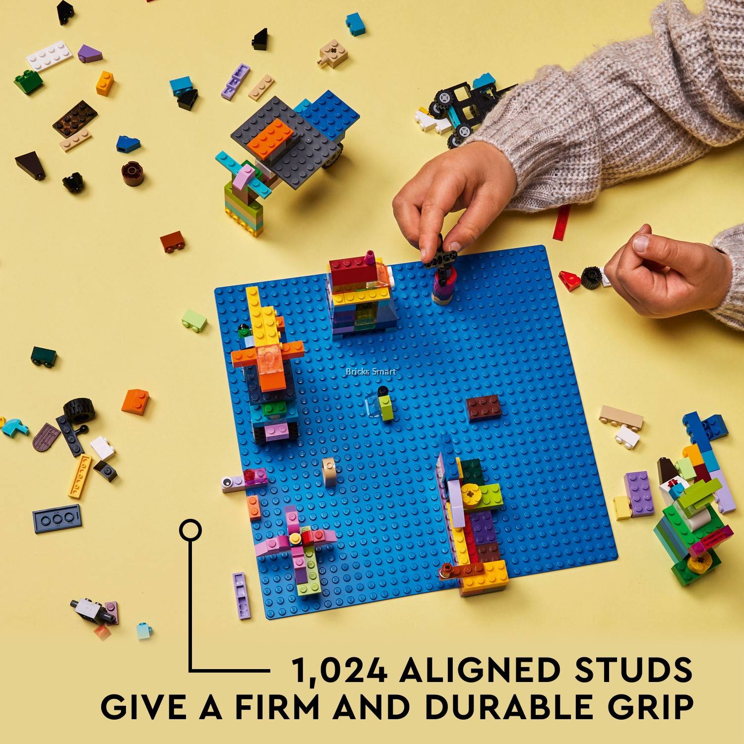 11025 LEGO Classic Blue Baseplate (1 Pieces)